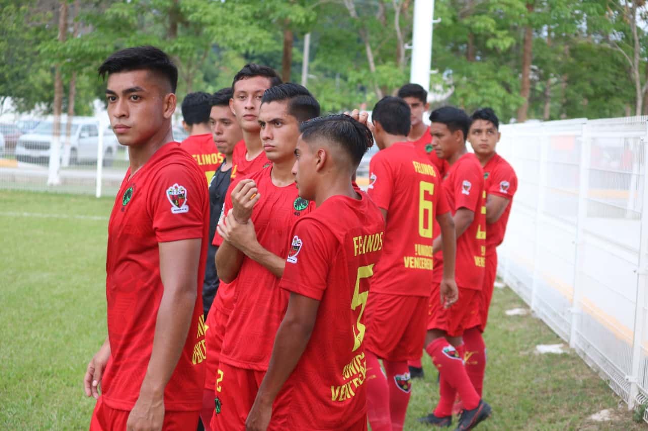 El equipo de Felinos inicia el torneo de manera destacada