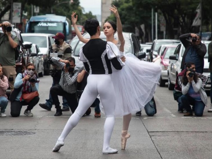 Ballet se presenta en las calles de CDMX