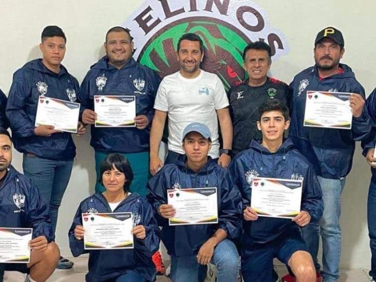 Realizan certificación técnica por Pablo Ariel