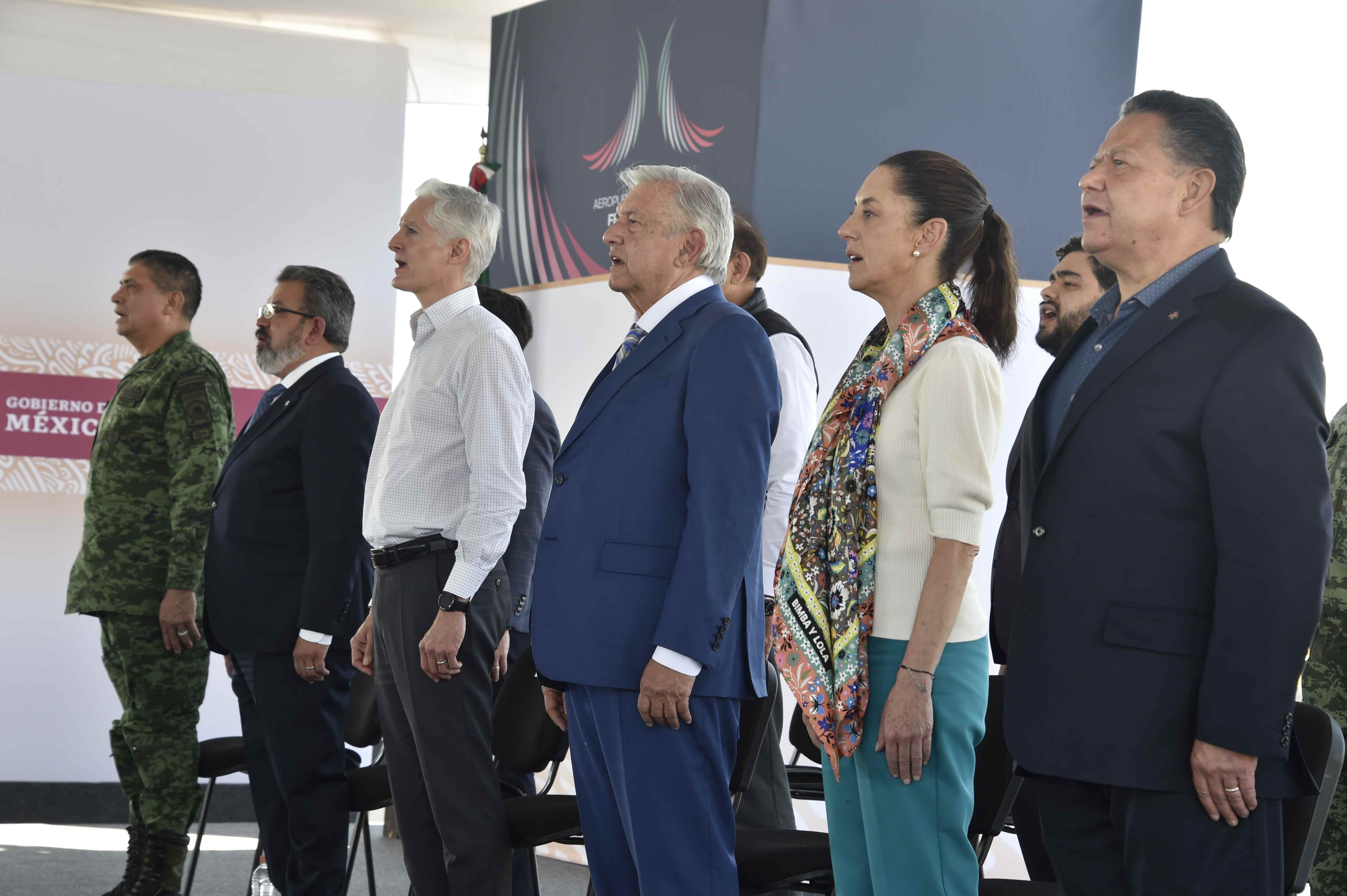 Inauguran vía principal para arribar al AIFA