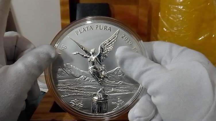 Bancos compran estas monedas en más de 40,000 pesos